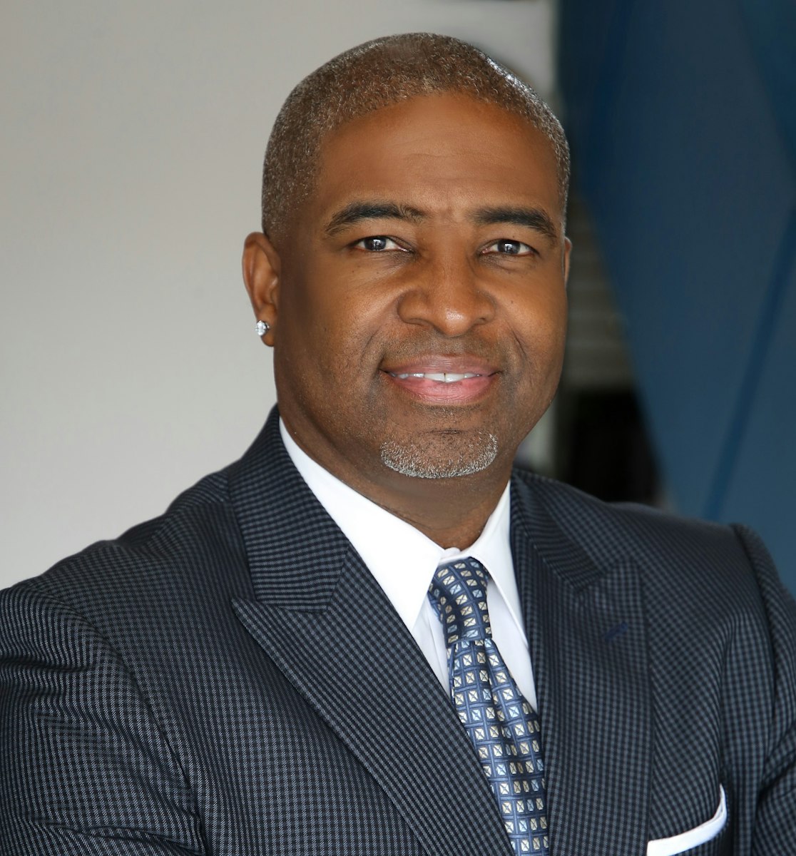 AR Property Management in Los Angeles | Hemlane